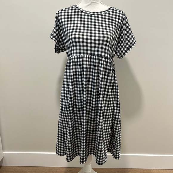 Suzanne Betro | Dresses | Stretch Gingham Print Dress With Empire Waist ...